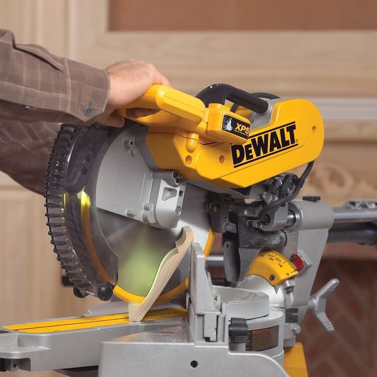 Пила торцовочная Dewalt DWS780 + DE7033-XJ купить в Кишиневе, Молдове ...