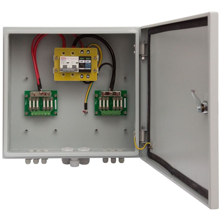 Распределитель солнечной энергии East PVCB-6L-400VDE